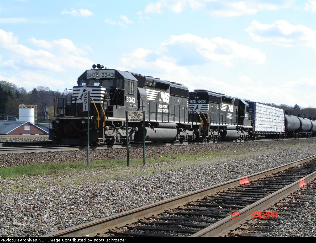 NS 3343 & NS 3363 push on the rear WB at MP 251